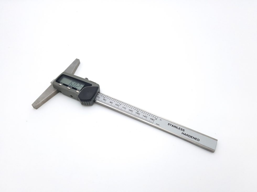 Digital depth caliper | Gestecno